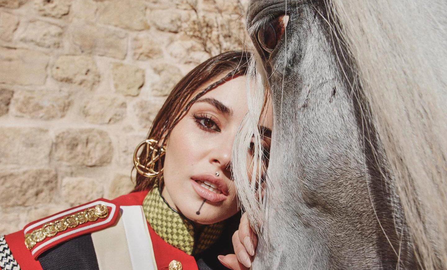 Hande Ercel Wiki Biography Photos Age Height Weight