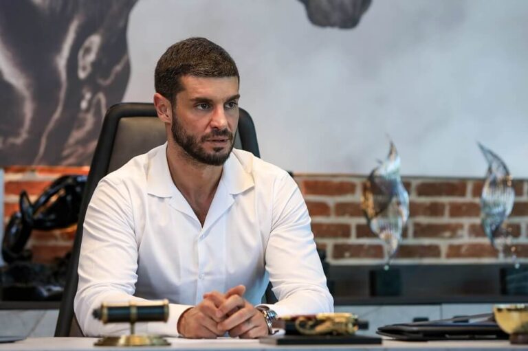 Who Is Berk Oktay? Berk Oktay Biography - Who is Firat in Bir Kucuk Gun ...