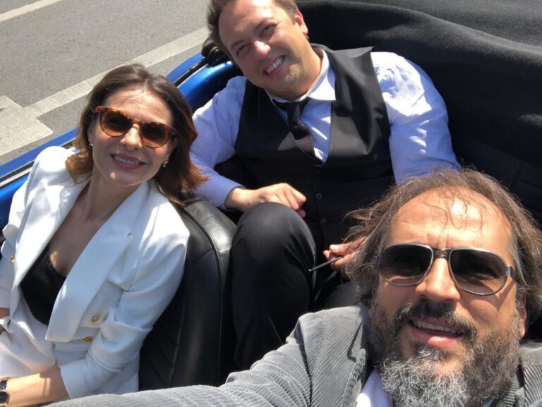 Who is Ebru Ozkan (Saban) ? Who is Leyla in the Tv Series Ben Bu Cihana ...