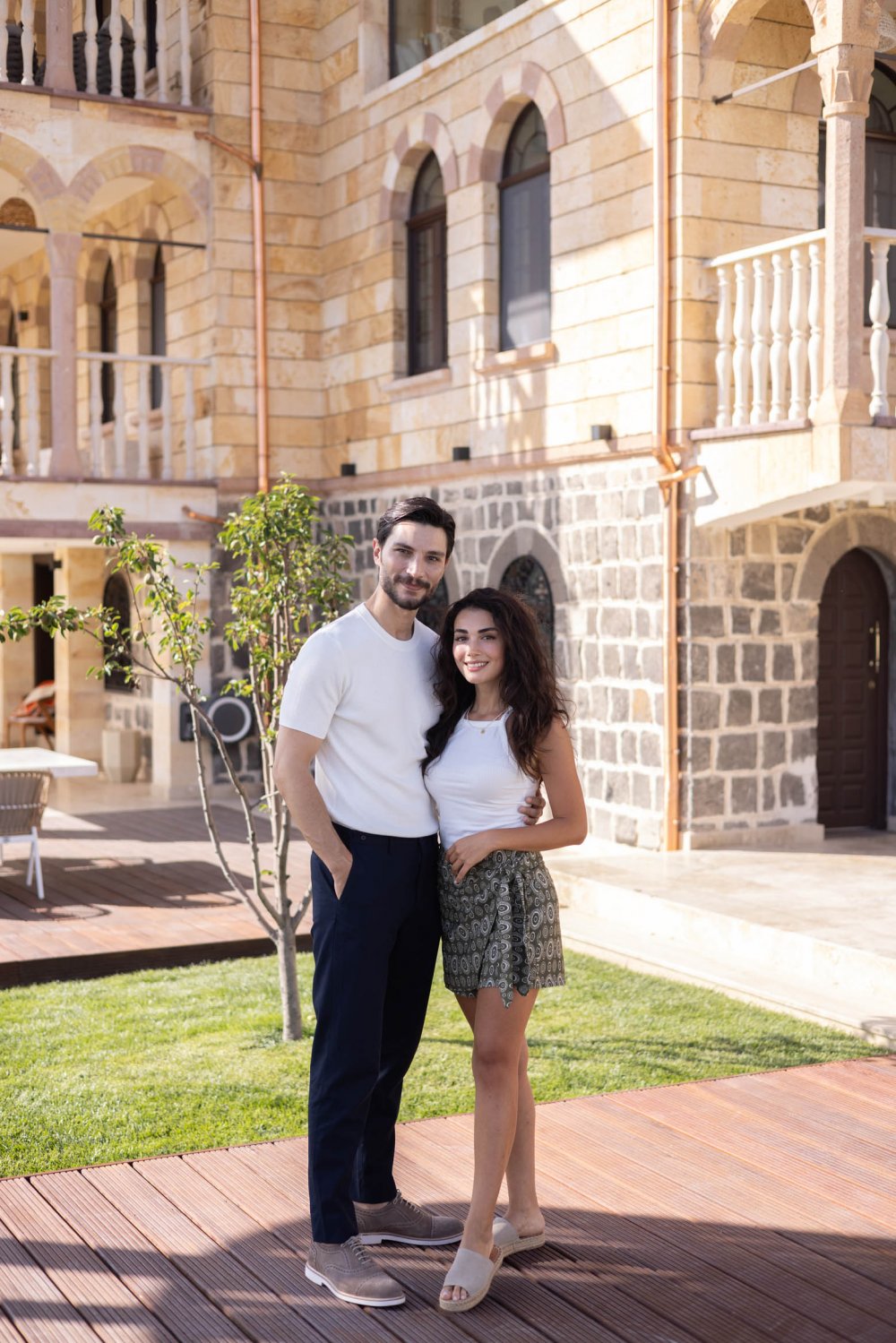 "Safir" with Ilhan Sen, Ozge Yagiz and Burak Berkay Akgul appeared on ...